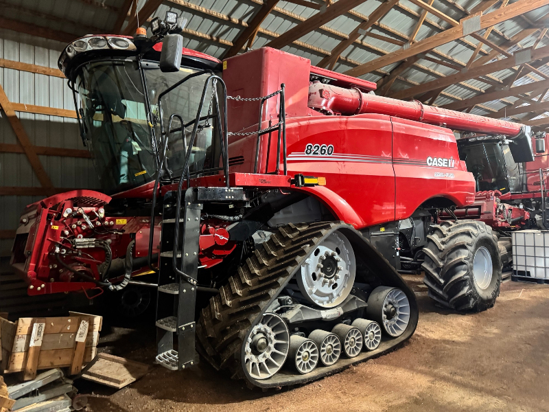 2025 CASE IH 8260 COMBINE COMBINE E00642969 USED
