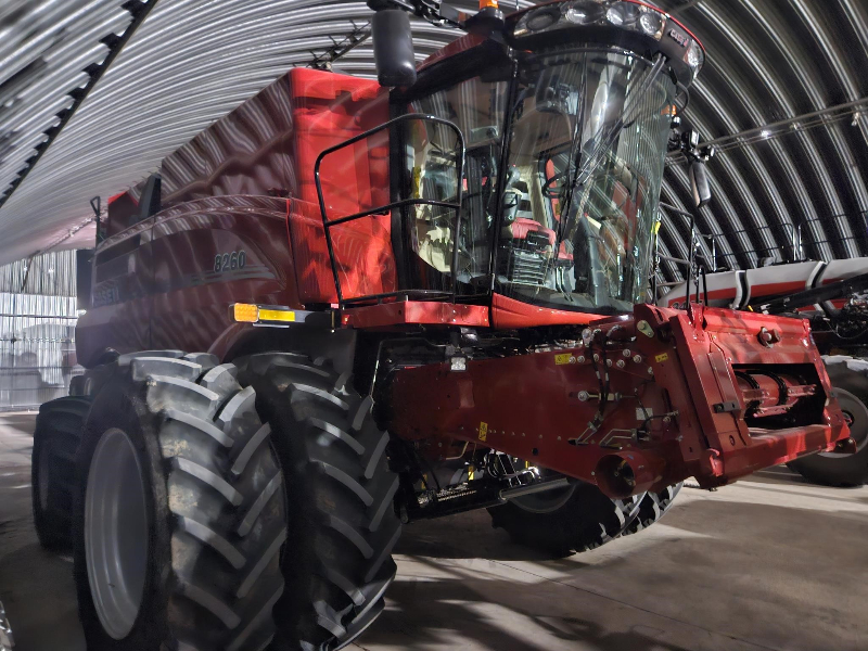 2025 CASE IH 8260 COMBINE COMBINE E00647792 USED