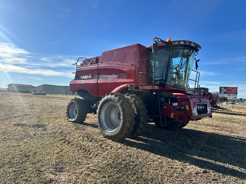 2013 CASE IH 7130 COMBIN COMBINE E00651371 USED